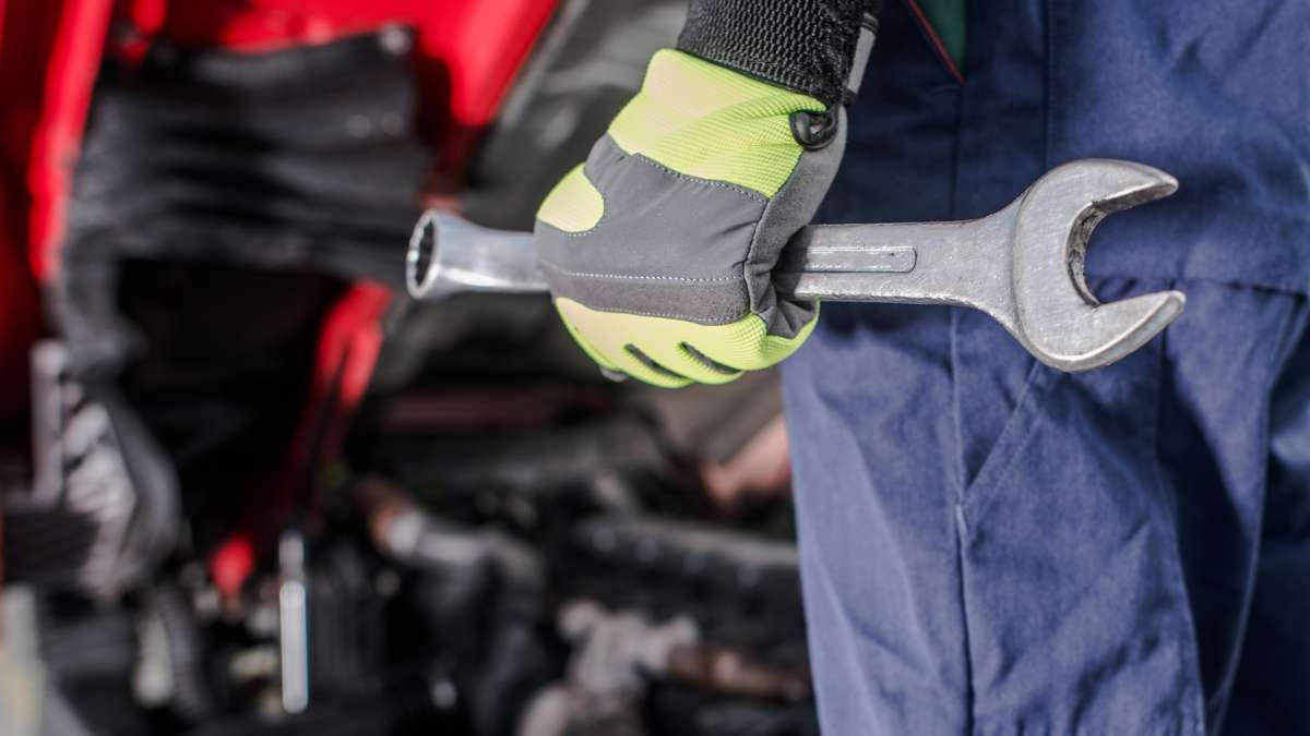 What is a Heavy Vehicle Body Builder?